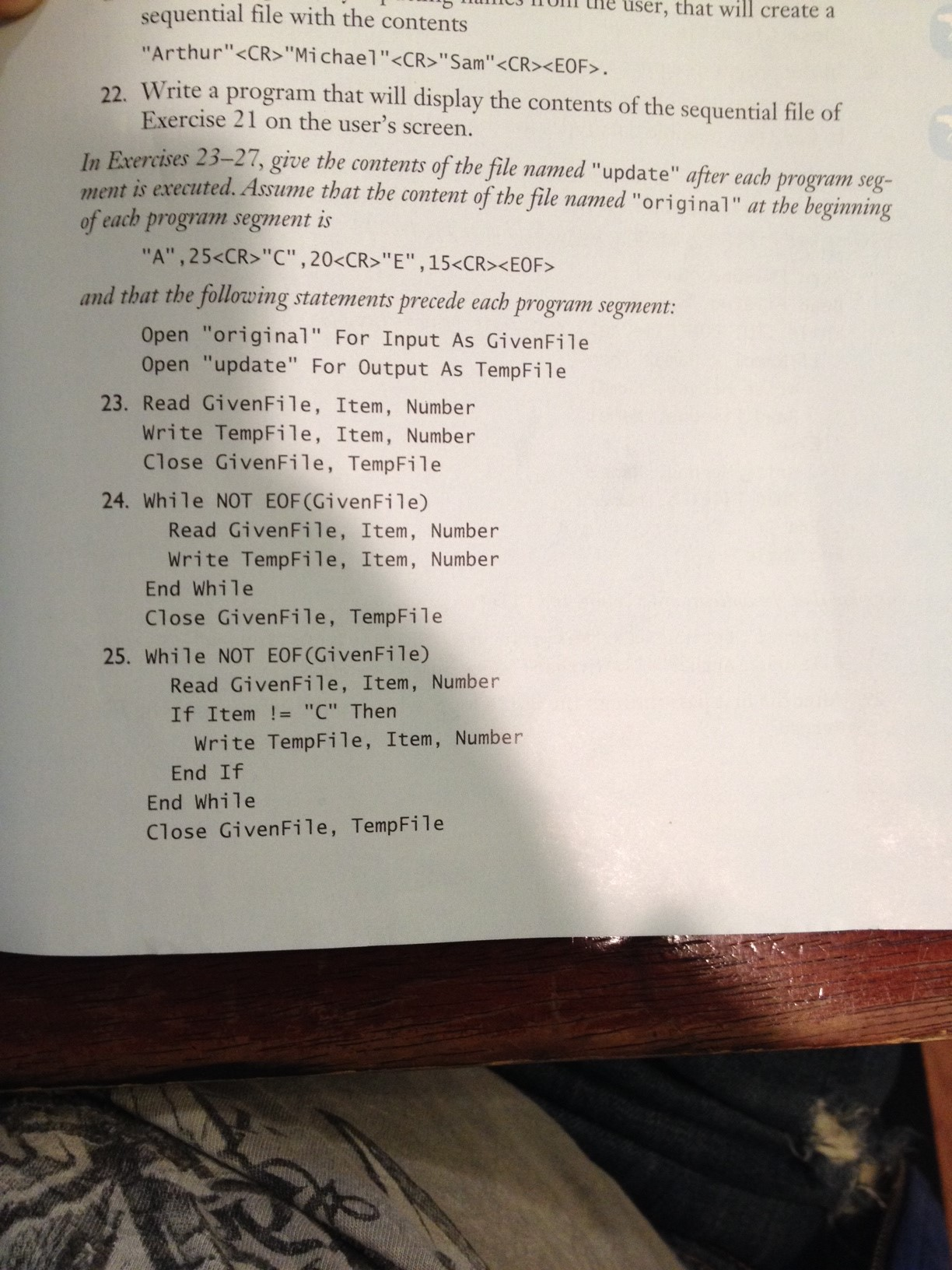 Solved Sequential file with the contents Arthur | Chegg.com