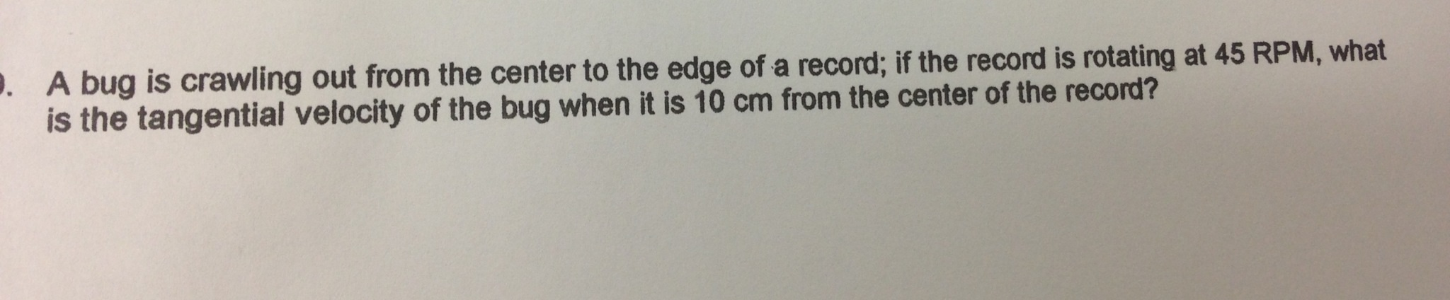 Solved A bug is crawling out from the center to the edge of | Chegg.com
