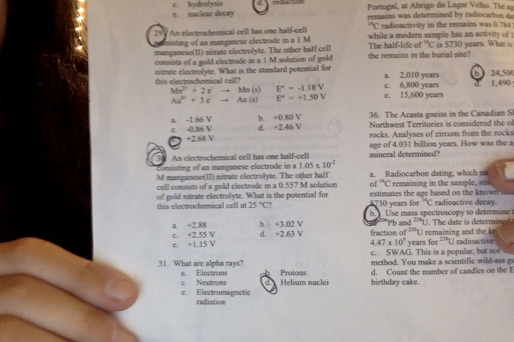 Solved An electrochemical cell has one half - cell of an | Chegg.com